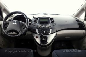 Pelēks Mitsubishi Grandis 2010 Tallina, ar dzinēja tilpumu 2.40 L un nobraukumu 334 tūkst. km par 1199 €, foto 6 vietnē AUTOMOTO.COM.LV