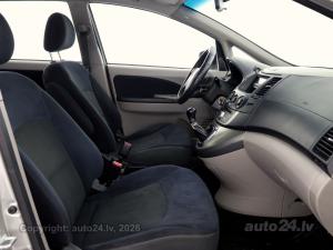 Pelēks Mitsubishi Grandis 2010 Tallina, ar dzinēja tilpumu 2.40 L un nobraukumu 334 tūkst. km par 1199 €, foto 7 vietnē AUTOMOTO.COM.LV