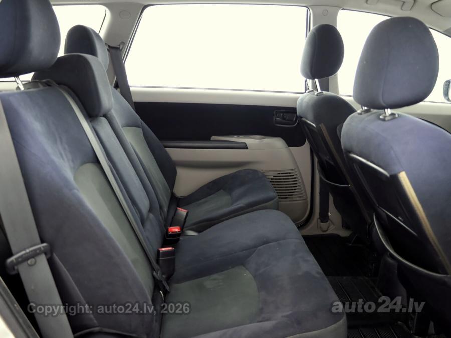 Pelēks Mitsubishi Grandis 2010 Tallina, ar dzinēja tilpumu 2.40 L un nobraukumu 334 tūkst. km par 1199 €, foto 8 vietnē AUTOMOTO.COM.LV