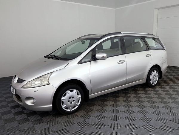 Pelēks Mitsubishi Grandis 2010 Tallina, ar dzinēja tilpumu 2.40 L un nobraukumu 334 tūkst. km par 1199 €, foto 2 vietnē AUTOMOTO.COM.LV