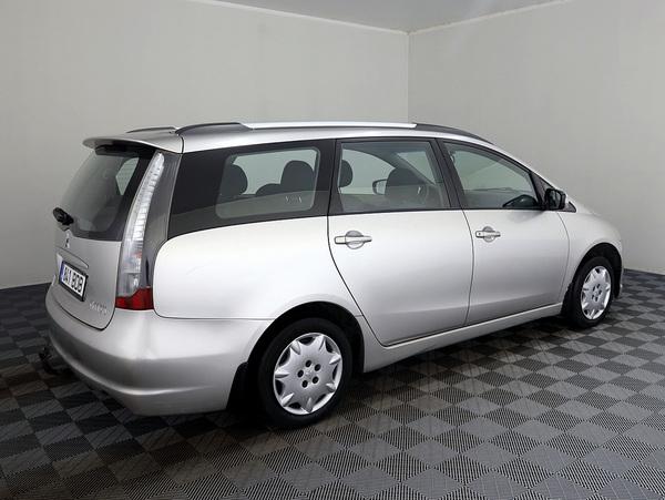 Pelēks Mitsubishi Grandis 2010 Tallina, ar dzinēja tilpumu 2.40 L un nobraukumu 334 tūkst. km par 1199 €, foto 3 vietnē AUTOMOTO.COM.LV