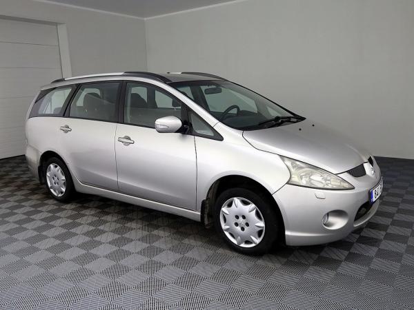 Pelēks Mitsubishi Grandis 2010 Tallina, ar dzinēja tilpumu 2.40 L un nobraukumu 334 tūkst. km par 1199 €, foto 10 vietnē AUTOMOTO.COM.LV