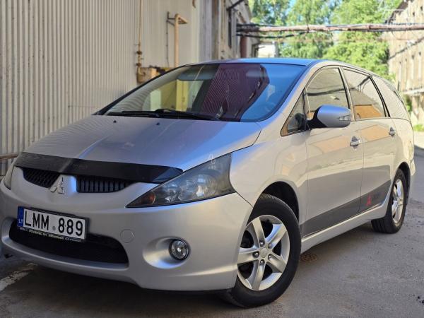 Mitsubishi Grandis 2004 Šauļi, ar dzinēja tilpumu 2.40 L un nobraukumu 240 tūkst. km par 1250 €, foto 1 vietnē AUTOMOTO.COM.LV