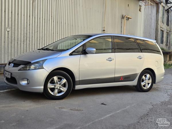 Mitsubishi Grandis 2004 Šauļi, ar dzinēja tilpumu 2.40 L un nobraukumu 240 tūkst. km par 1250 €, foto 3 vietnē AUTOMOTO.COM.LV