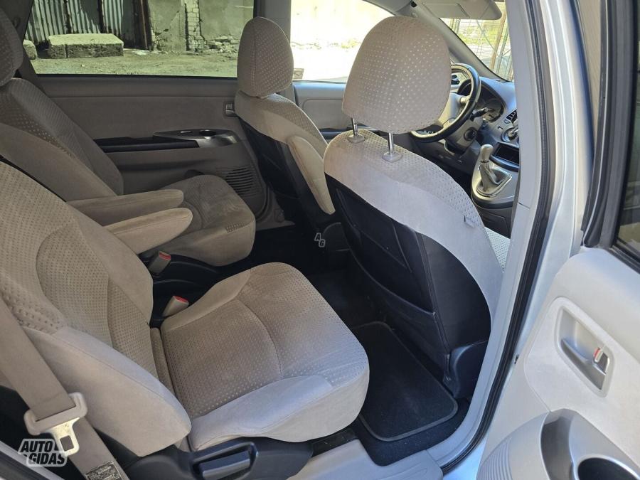 Mitsubishi Grandis 2004 Šauļi, ar dzinēja tilpumu 2.40 L un nobraukumu 240 tūkst. km par 1250 €, foto 12 vietnē AUTOMOTO.COM.LV