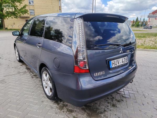 Mitsubishi Grandis 2005 Mažeikiai, ar dzinēja tilpumu 2.00 L un nobraukumu 431 tūkst. km par 1390 €, foto 7 vietnē AUTOMOTO.COM.LV