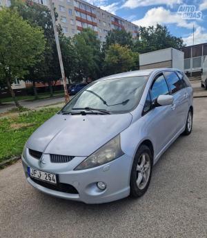 Mitsubishi Grandis 2005 Klaipėda, ar dzinēja tilpumu 2.00 L un nobraukumu 349 tūkst. km par 800 €, foto 3 vietnē AUTOMOTO.COM.LV