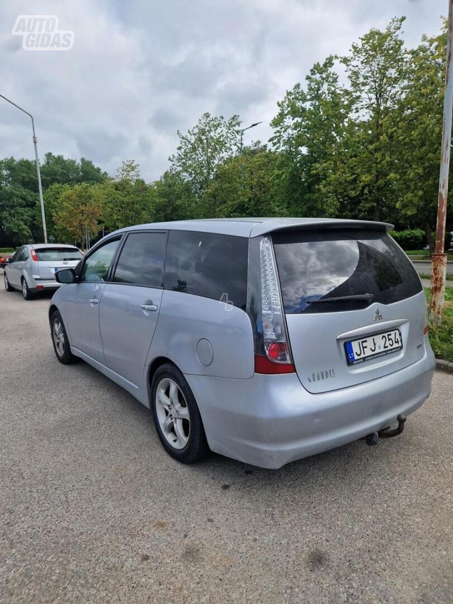 Mitsubishi Grandis 2005 Klaipėda, ar dzinēja tilpumu 2.00 L un nobraukumu 349 tūkst. km par 800 €, foto 6 vietnē AUTOMOTO.COM.LV