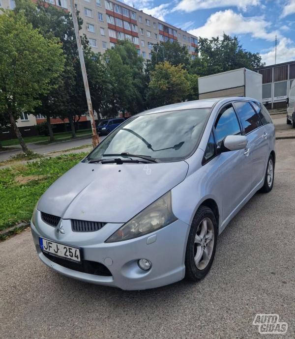 Mitsubishi Grandis 2005 in Klaipeda, with an engine capacity of 2.00 L and mileage of 349 thousand km for 700 €, photo 3 on AUTOMOTO.COM.LV