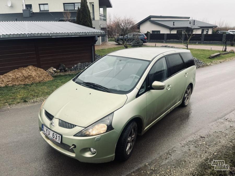 Mitsubishi Grandis 2006 in Alytus, with an engine capacity of 2.40 L and mileage of 264 thousand km for 850 €, photo 6 on AUTOMOTO.COM.LV