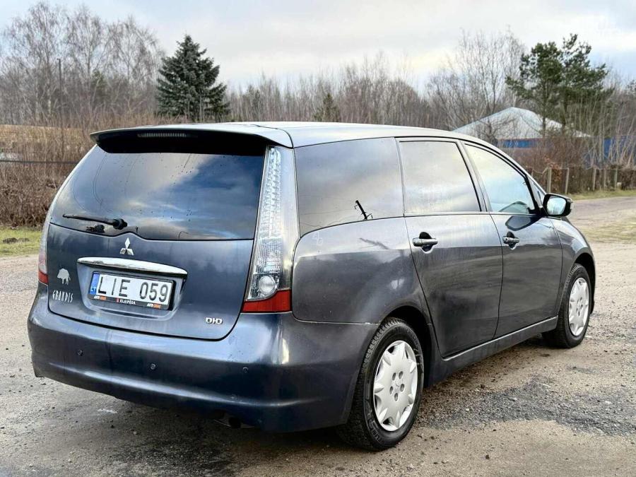 Mitsubishi Grandis 2006 Šilutė, ar dzinēja tilpumu 2.00 L un nobraukumu 256 tūkst. km par 1399 €, foto 6 vietnē AUTOMOTO.COM.LV