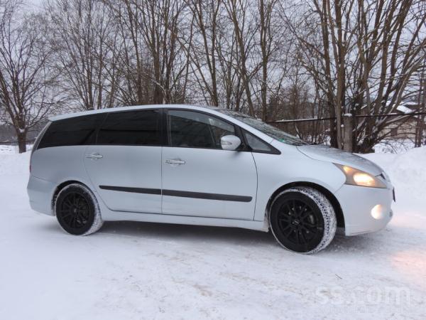 Mitsubishi Grandis 2006 in Tukums, with an engine capacity of 2.00 L and mileage of 350 thousand km for 690 €, photo 2 on AUTOMOTO.COM.LV