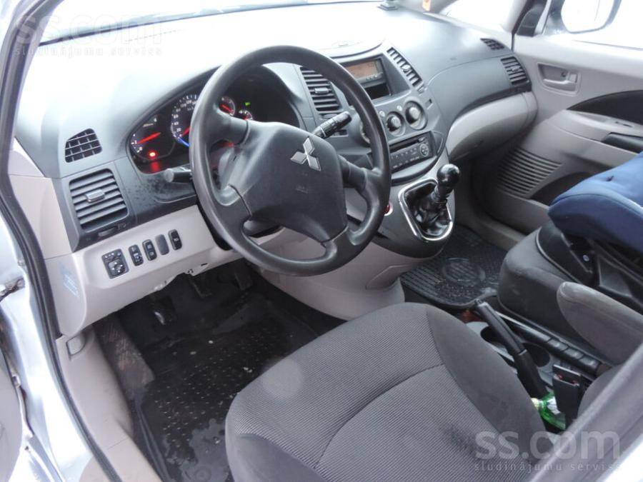 Mitsubishi Grandis 2006 Tukums, ar dzinēja tilpumu 2.00 L un nobraukumu 350 tūkst. km par 690 €, foto 7 vietnē AUTOMOTO.COM.LV