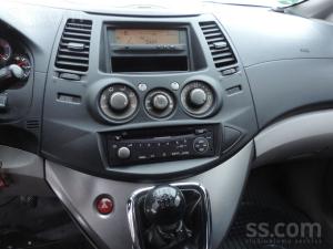 Mitsubishi Grandis 2006 Tukums, ar dzinēja tilpumu 2.00 L un nobraukumu 350 tūkst. km par 690 €, foto 8 vietnē AUTOMOTO.COM.LV