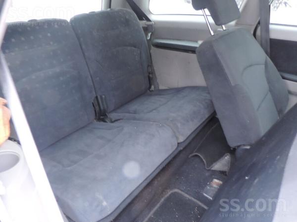 Mitsubishi Grandis 2006 in Tukums, with an engine capacity of 2.00 L and mileage of 350 thousand km for 690 €, photo 9 on AUTOMOTO.COM.LV