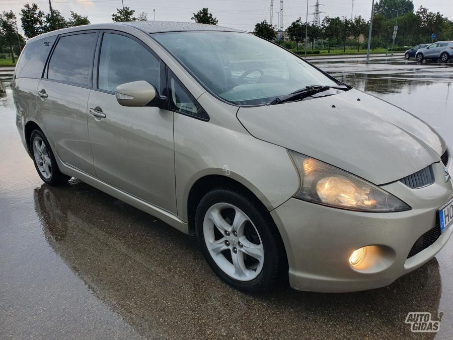 Mitsubishi Grandis 2006 Šauļi, ar dzinēja tilpumu 2.00 L un nobraukumu 302 tūkst. km par 2200 €, foto 7 vietnē AUTOMOTO.COM.LV