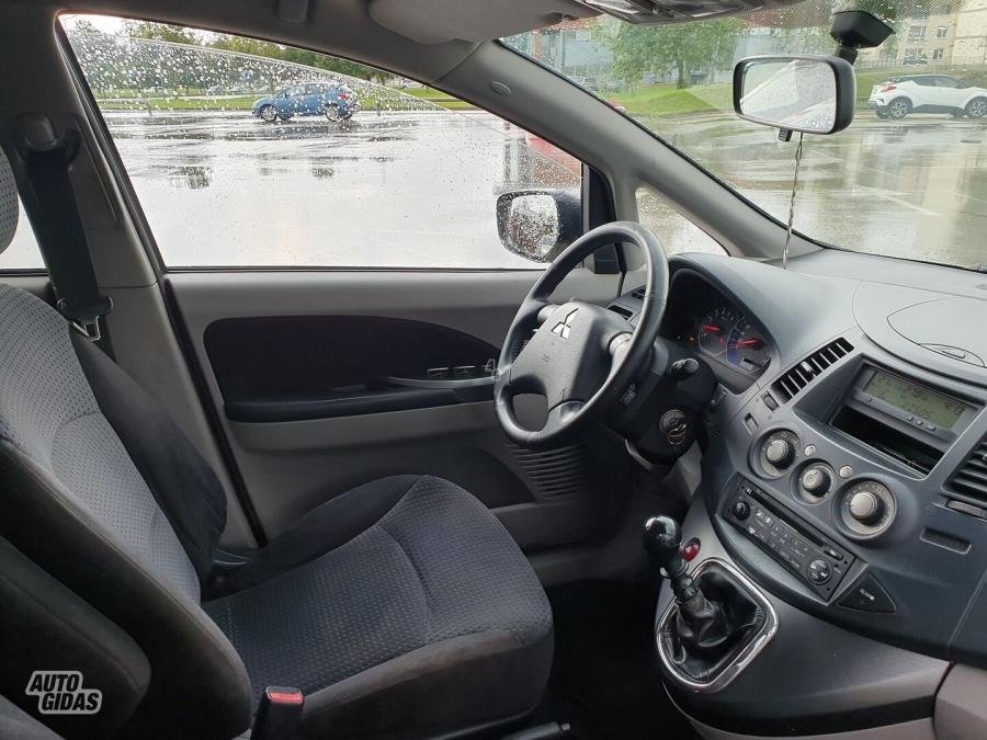Mitsubishi Grandis 2006 Šauļi, ar dzinēja tilpumu 2.00 L un nobraukumu 302 tūkst. km par 2200 €, foto 12 vietnē AUTOMOTO.COM.LV