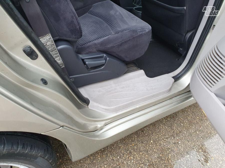 Mitsubishi Grandis 2006 Šauļi, ar dzinēja tilpumu 2.00 L un nobraukumu 302 tūkst. km par 2200 €, foto 23 vietnē AUTOMOTO.COM.LV