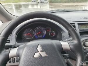 Mitsubishi Grandis 2006 Šauļi, ar dzinēja tilpumu 2.00 L un nobraukumu 302 tūkst. km par 2200 €, foto 26 vietnē AUTOMOTO.COM.LV