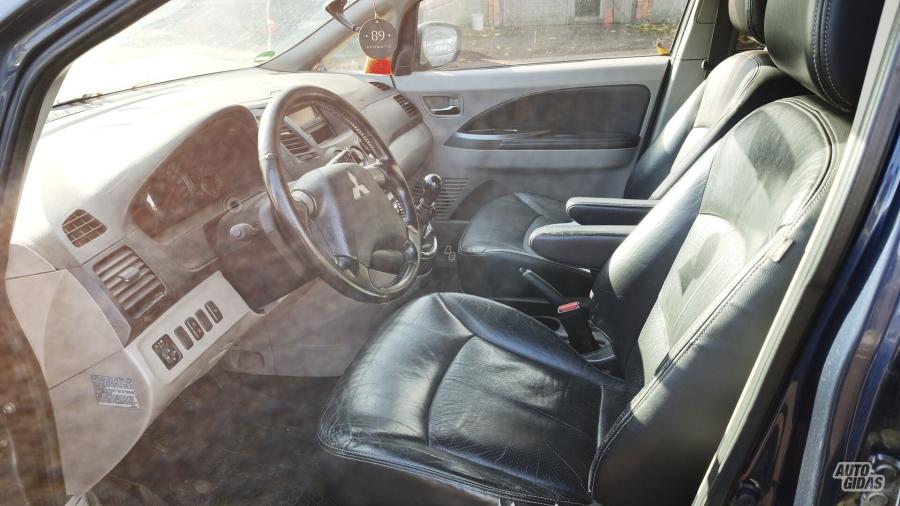 Mitsubishi Grandis 2006 Šauļi, ar dzinēja tilpumu 2.00 L un nobraukumu 266 tūkst. km par 450 €, foto 8 vietnē AUTOMOTO.COM.LV