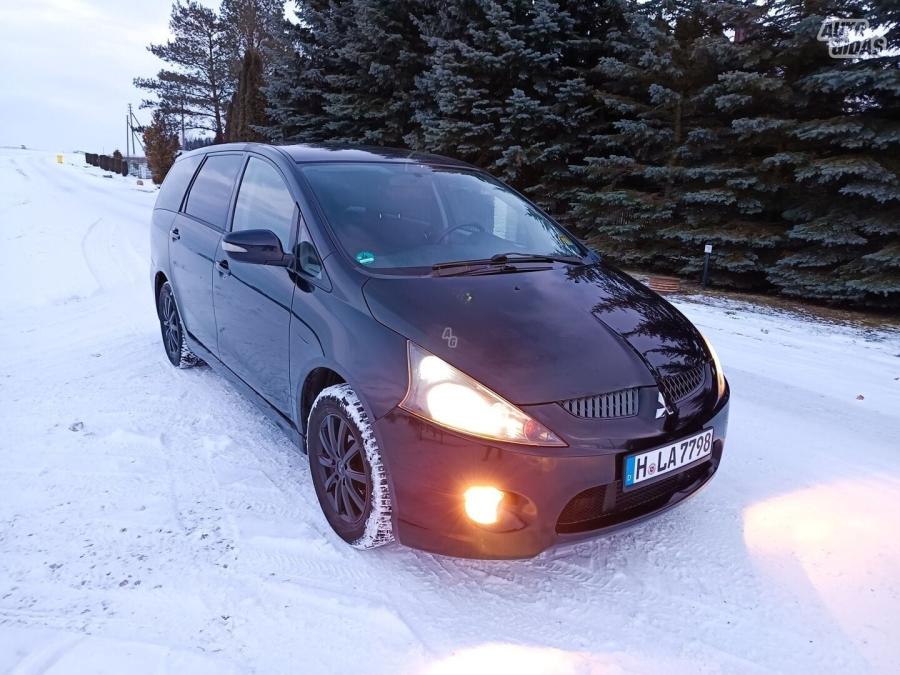 Mitsubishi Grandis 2007 in Marijampole, with an engine capacity of 2.00 L and mileage of 267 thousand km for 2000 €, photo 2 on AUTOMOTO.COM.LV