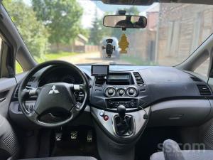 Mitsubishi Grandis 2007 Rīga, ar dzinēja tilpumu 2.00 L un nobraukumu 309 tūkst. km par 1150 €, foto 9 vietnē AUTOMOTO.COM.LV