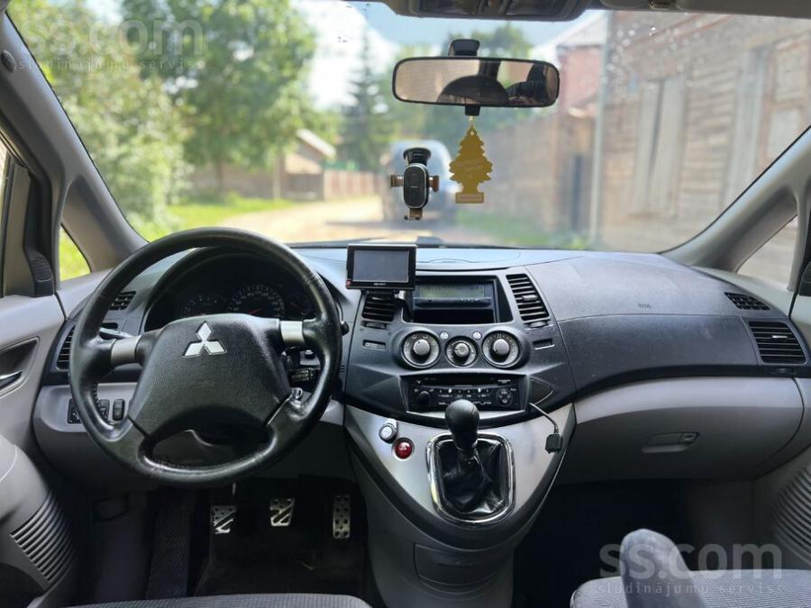 Mitsubishi Grandis 2007 Rīga, ar dzinēja tilpumu 2.00 L un nobraukumu 309 tūkst. km par 1150 €, foto 9 vietnē AUTOMOTO.COM.LV