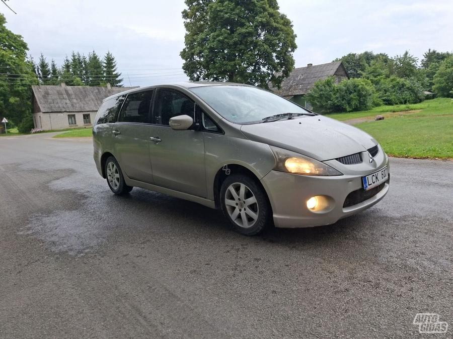Mitsubishi Grandis 2007 Telšiai, ar dzinēja tilpumu 2.00 L un nobraukumu 300 tūkst. km par 1000 €, foto 5 vietnē AUTOMOTO.COM.LV