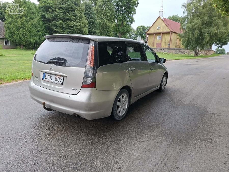 Mitsubishi Grandis 2007 Telšiai, ar dzinēja tilpumu 2.00 L un nobraukumu 300 tūkst. km par 1000 €, foto 6 vietnē AUTOMOTO.COM.LV