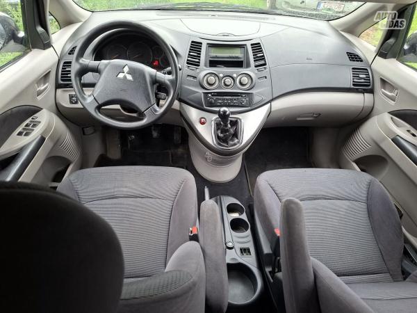 Mitsubishi Grandis 2007 Telšiai, ar dzinēja tilpumu 2.00 L un nobraukumu 300 tūkst. km par 1000 €, foto 7 vietnē AUTOMOTO.COM.LV