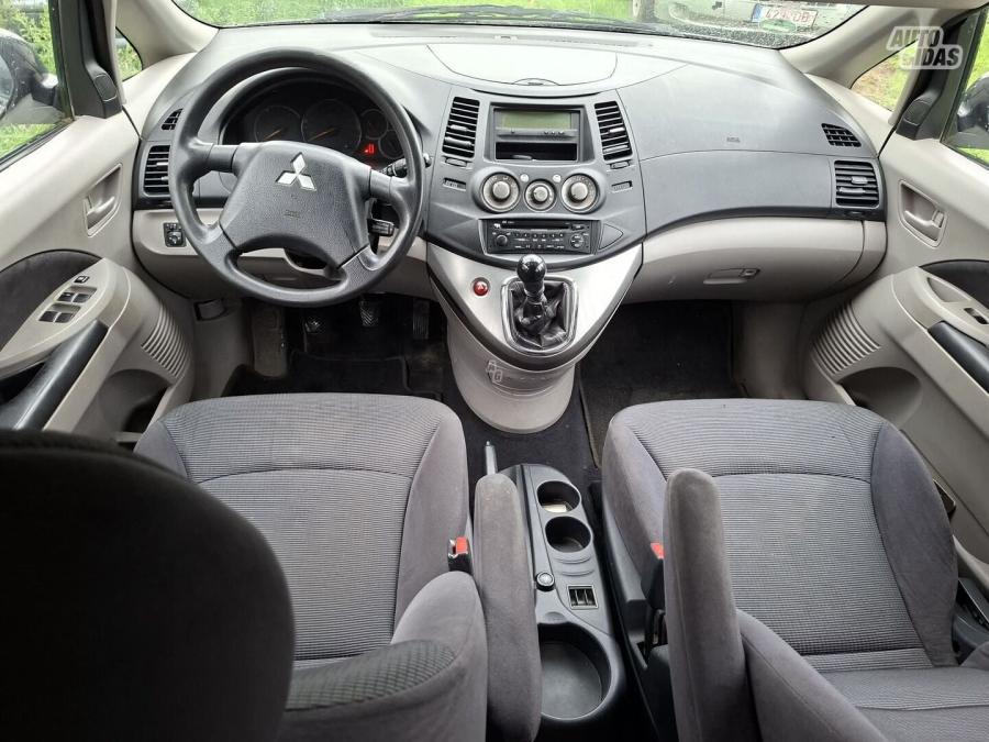 Mitsubishi Grandis 2007 Telšiai, ar dzinēja tilpumu 2.00 L un nobraukumu 300 tūkst. km par 1000 €, foto 8 vietnē AUTOMOTO.COM.LV