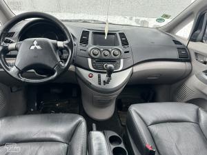 Mitsubishi Grandis 2008 Marijampole, ar dzinēja tilpumu 2.40 L un nobraukumu 245 tūkst. km par 850 €, foto 7 vietnē AUTOMOTO.COM.LV