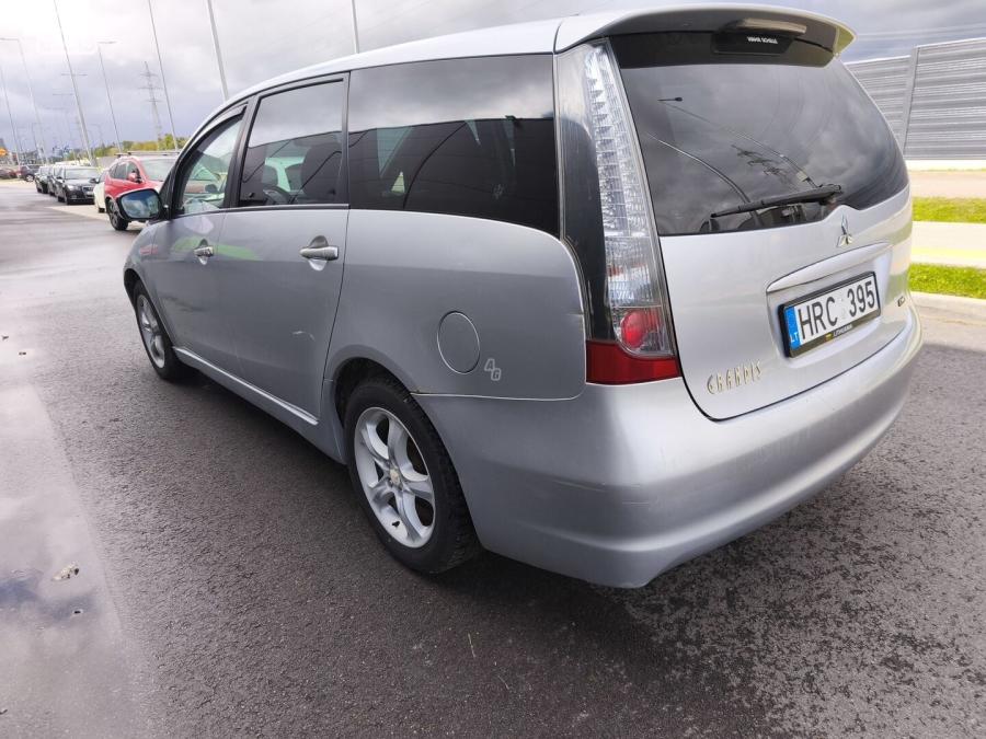Mitsubishi Grandis 2008 in Kaunas, with an engine capacity of 2.00 L and mileage of 420 thousand km for 1000 €, photo 5 on AUTOMOTO.COM.LV