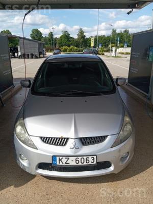 Mitsubishi Grandis 2009 Ogre, ar dzinēja tilpumu 2.00 L un nobraukumu 212 tūkst. km par 1950 €, foto 1 vietnē AUTOMOTO.COM.LV