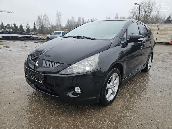 Mitsubishi Grandis 2009 in Vilnius, with an engine capacity of 2.00 L and mileage of 297 thousand km for 2450 €, photo 1 on AUTOMOTO.COM.LV