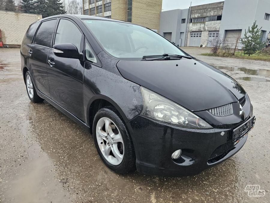 Mitsubishi Grandis 2009 Viļņa, ar dzinēja tilpumu 2.00 L un nobraukumu 297 tūkst. km par 2450 €, foto 2 vietnē AUTOMOTO.COM.LV