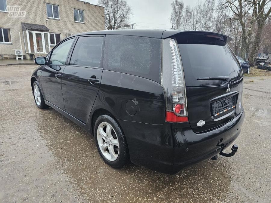 Mitsubishi Grandis 2009 Viļņa, ar dzinēja tilpumu 2.00 L un nobraukumu 297 tūkst. km par 2450 €, foto 5 vietnē AUTOMOTO.COM.LV