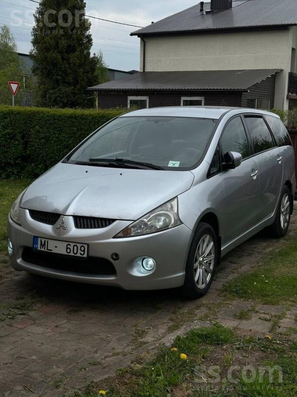 Mitsubishi Grandis 2010 Jelgava, ar dzinēja tilpumu 2.40 L un nobraukumu 250 tūkst. km par 2300 €, foto 1 vietnē AUTOMOTO.COM.LV