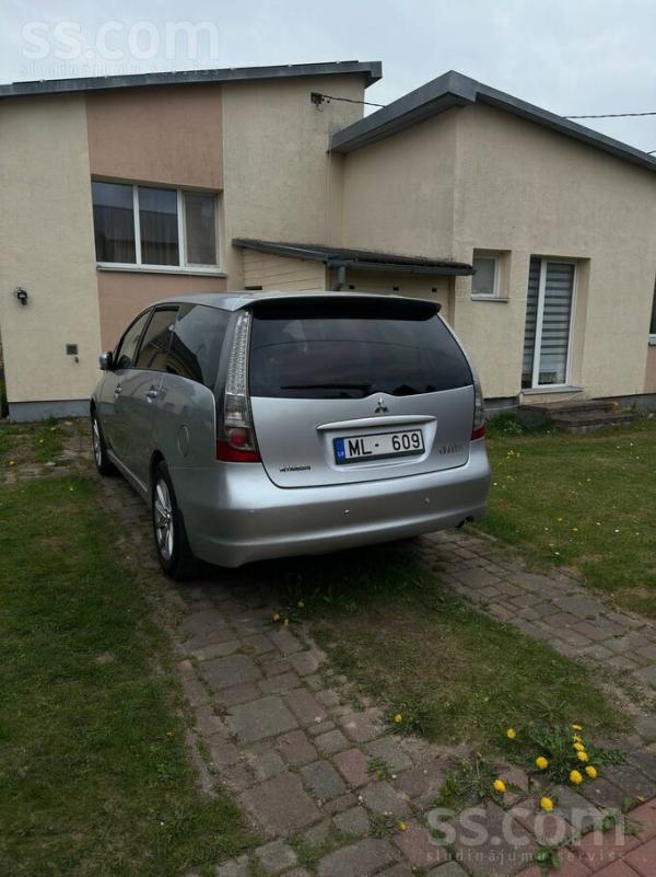 Mitsubishi Grandis 2010 Jelgava, ar dzinēja tilpumu 2.40 L un nobraukumu 250 tūkst. km par 2300 €, foto 5 vietnē AUTOMOTO.COM.LV