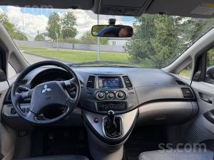 Mitsubishi Grandis 2007 in Dobele, with an engine capacity of 2.00 L and mileage of 232 thousand km for 2500 €, photo 8 on AUTOMOTO.COM.LV