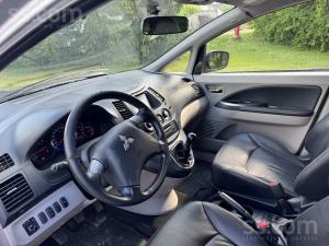Mitsubishi Grandis 2007 in Dobele, with an engine capacity of 2.00 L and mileage of 232 thousand km for 2500 €, photo 12 on AUTOMOTO.COM.LV