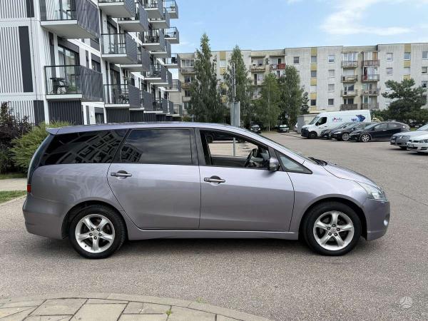 Violets Mitsubishi Grandis 2006 Viļņa, ar dzinēja tilpumu 2.38 L un nobraukumu 307 tūkst. km par 2900 €, foto 4 vietnē AUTOMOTO.COM.LV