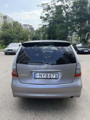 Violet Mitsubishi Grandis 2006 in Vilnius, with an engine capacity of 2.38 L and mileage of 307 thousand km for 2900 €, photo 7 on AUTOMOTO.COM.LV