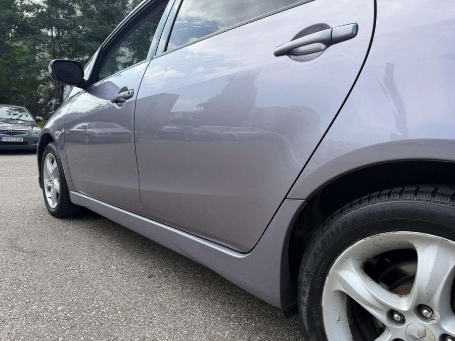 Violet Mitsubishi Grandis 2006 in Vilnius, with an engine capacity of 2.38 L and mileage of 307 thousand km for 2900 €, photo 10 on AUTOMOTO.COM.LV
