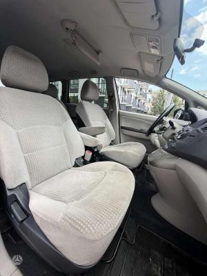 Violet Mitsubishi Grandis 2006 in Vilnius, with an engine capacity of 2.38 L and mileage of 307 thousand km for 2900 €, photo 15 on AUTOMOTO.COM.LV