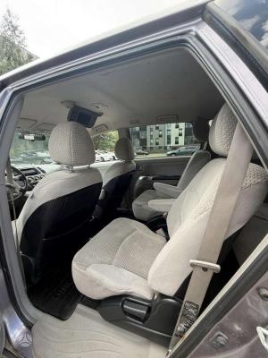 Violet Mitsubishi Grandis 2006 in Vilnius, with an engine capacity of 2.38 L and mileage of 307 thousand km for 2900 €, photo 17 on AUTOMOTO.COM.LV