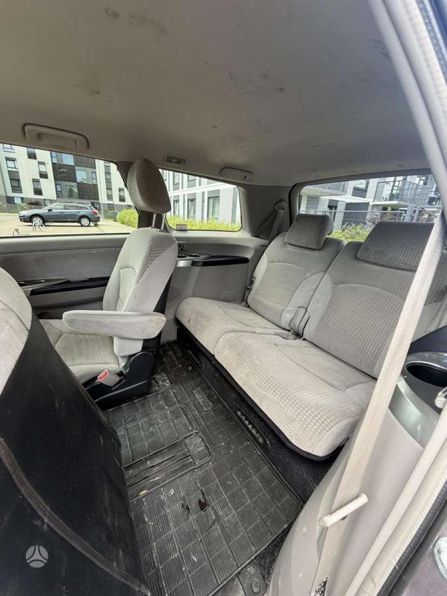 Violet Mitsubishi Grandis 2006 in Vilnius, with an engine capacity of 2.38 L and mileage of 307 thousand km for 2900 €, photo 19 on AUTOMOTO.COM.LV