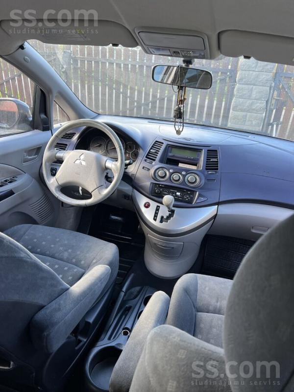 Mitsubishi Grandis 2006 Jelgava vietnē Violets Mitsubishi Grandis 2006 Jelgava, ar dzinēja tilpumu 2.40 L un nobraukumu 266 tūkst. km par 557 €, foto 6 vietnē AUTOMOTO.COM.LV