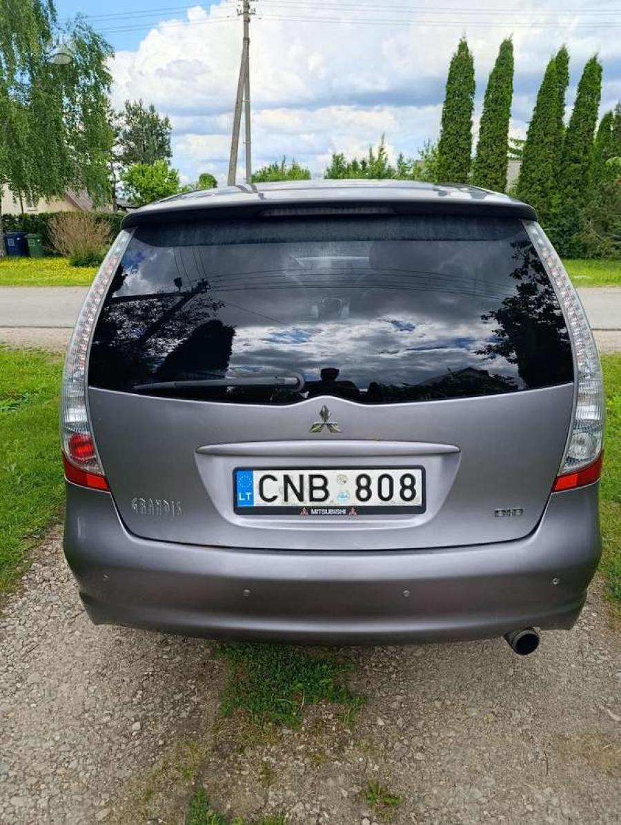 Violets Mitsubishi Grandis 2007 Viļņa, ar dzinēja tilpumu 2.00 L un nobraukumu 380 tūkst. km par 1700 €, foto 5 vietnē AUTOMOTO.COM.LV