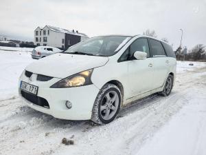 Balts Mitsubishi Grandis 2006 Viļņa, ar dzinēja tilpumu 2.00 L un nobraukumu 360 tūkst. km par 2100 €, foto  vietnē AUTOMOTO.COM.LV